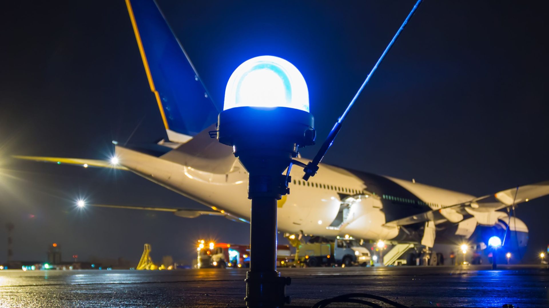 Taxiway Lighting • AES-Europe